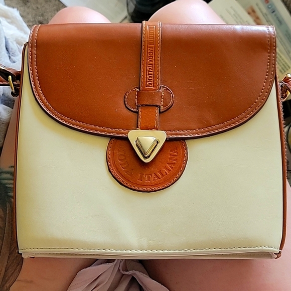 moda italiana | Bags | Guc Vintage Crossbodybucket Bag | Poshmark